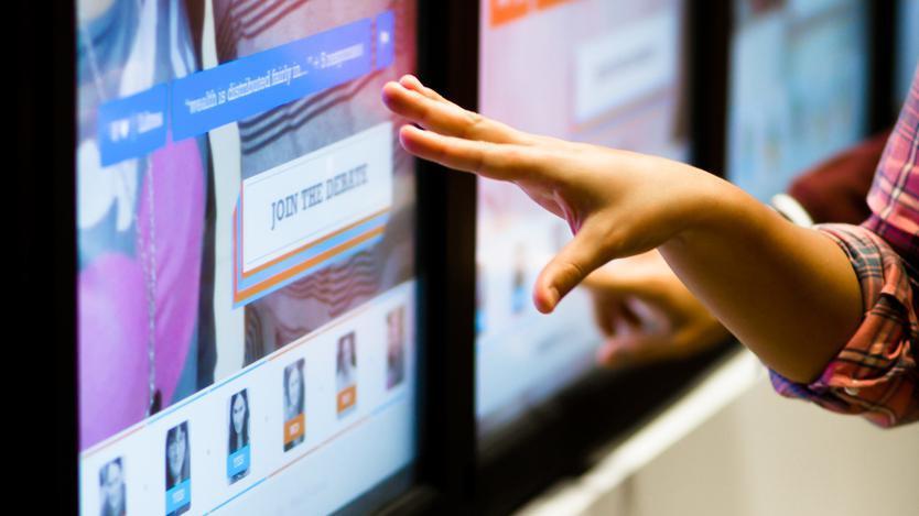 Civil Debate Wall - Local Projects